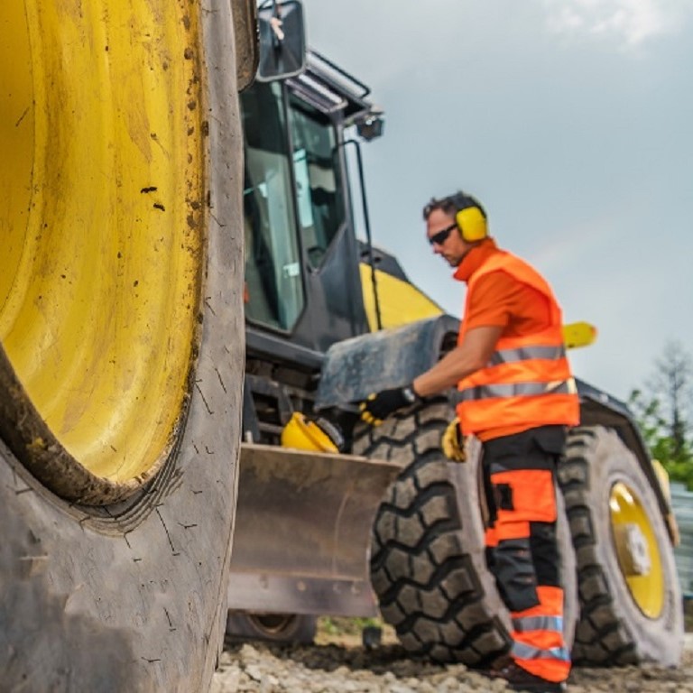Plant Hirers Insurance | Hired In Plant Insurance | Marsh Commercial